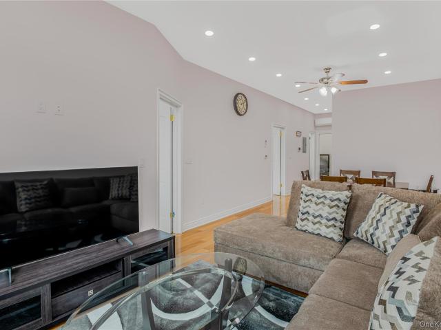 43 47 44th Street, Unit 3F | Compass