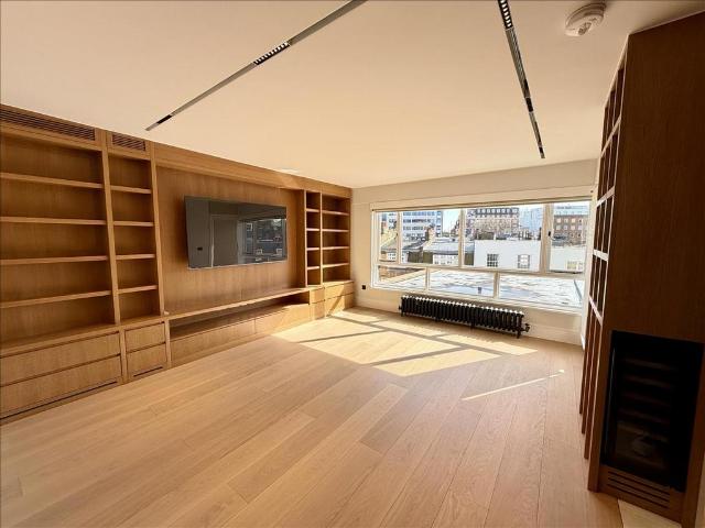 43 44 Rutland Gate, London SW7 2 bed apartment to rent £5,100 pcm £1,177 pw