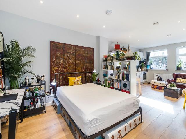 43 45 Fitzjohn's Avenue, London NW3, Studio to rent, £1,695 pcm | PrimeLocation