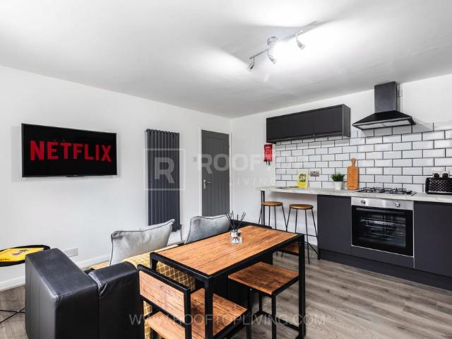 43 55 Queens Road, Leeds LS6 2 bed house to rent £1,551 pcm £358 pw