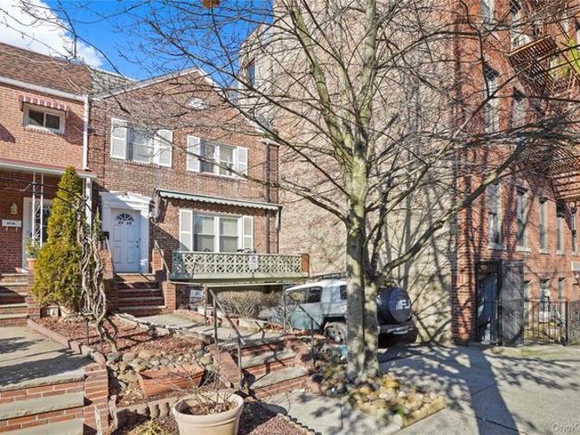 43 06 57th St, Woodside, NY 11377
