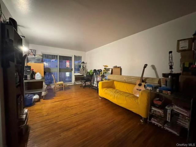 43 28 55th Street
