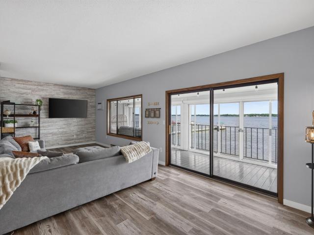 43 2nd Avenue SE # 202