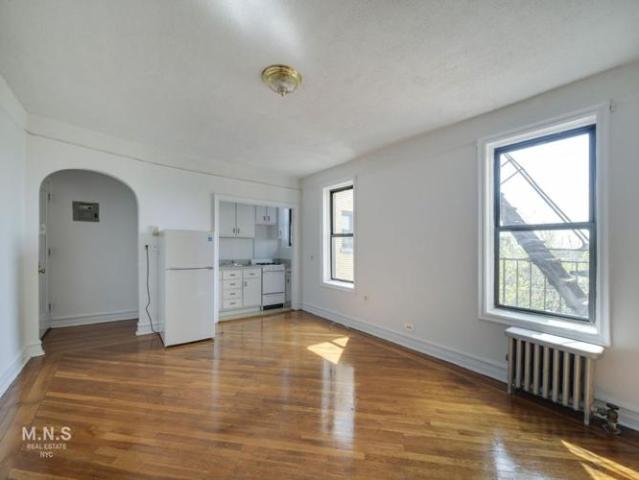 43 34 49Th St 6 J, New York, NY