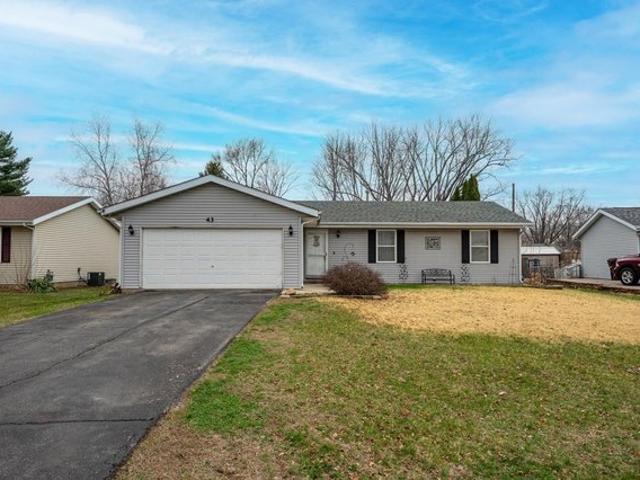 43 Thicket Ln, South Beloit, IL 61080