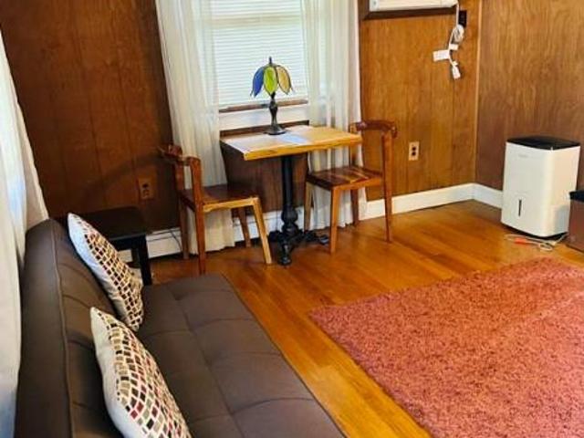 43 Totten Place