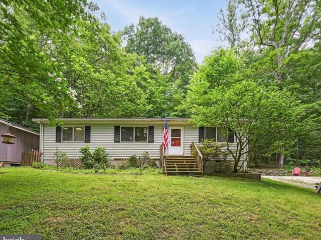 43 Tulip Ct, Harpers Ferry, WV 25425