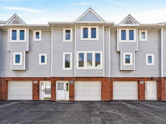 43 Union Hill Dr, Spencerport, NY 14559