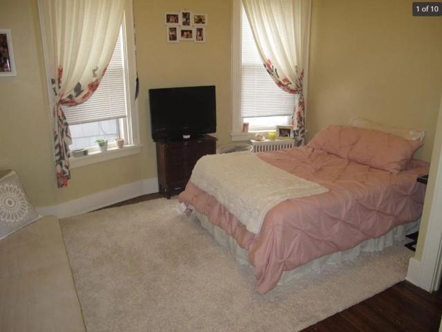 43 Vick Park A