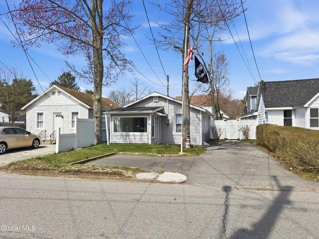 43 Virginia Ave, Albany, NY 12205
