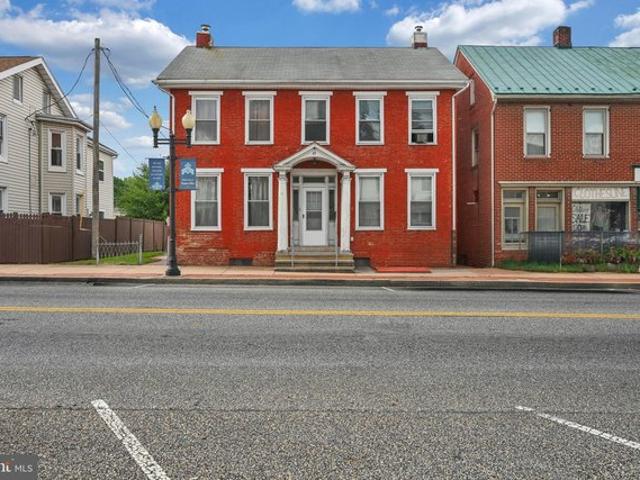43 W Main St, Annville, PA 17003