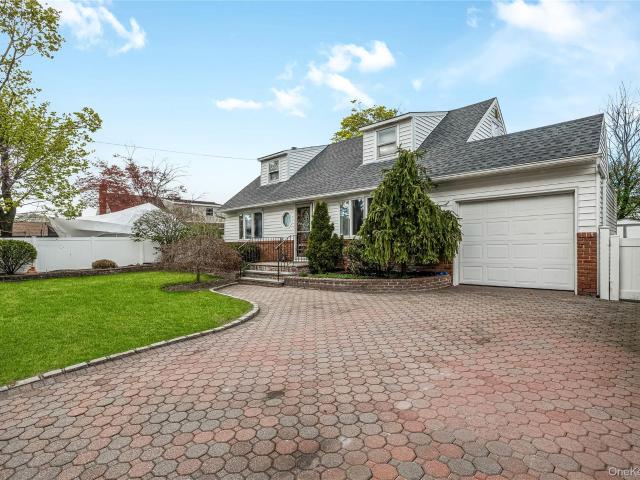 43 W Oak Street