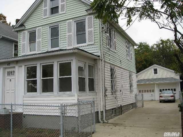 43 W Graham Ave, Hempstead, NY 11550
