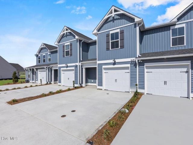 43 W Pioneer Way, Unit 112, Hampstead, NC 28443 | MLS #100564 | Compass