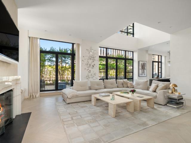 43 W 64TH Street PH10B
