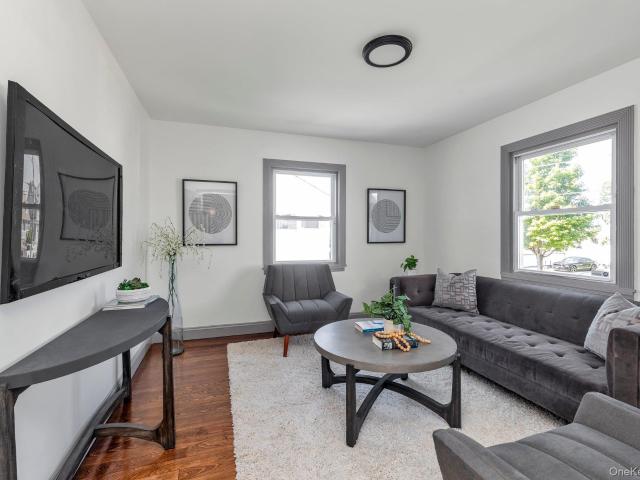 43 Westside Avenue