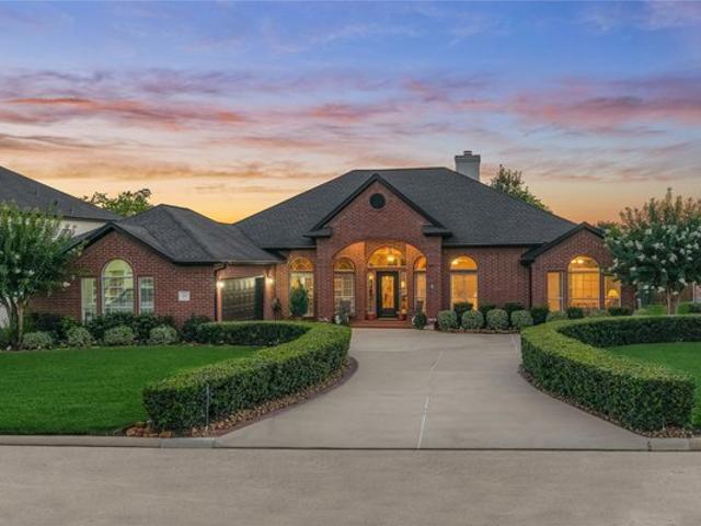 43 Winterhaven Ln, Montgomery, TX 77356