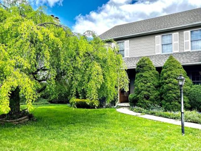 43 Winchester Dr, Quakertown, PA 18951