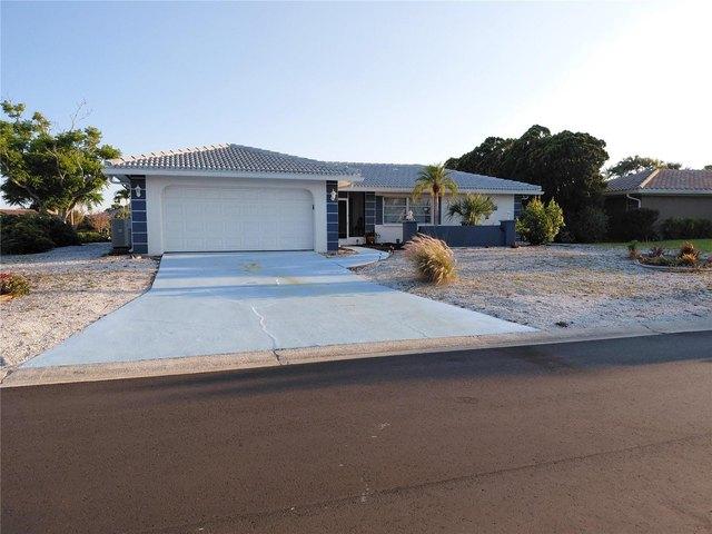 43 Windsor Dr, Englewood, FL 34223