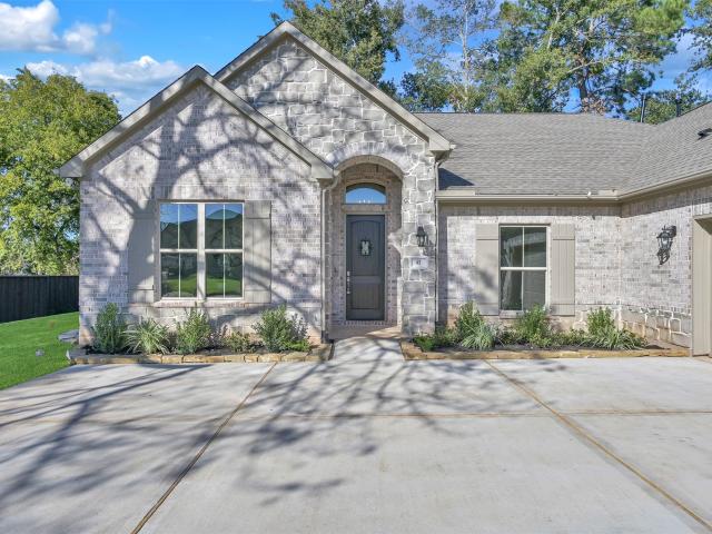 43 Wilmington Dr, Montgomery, TX 77356 | MLS #10283 | Compass