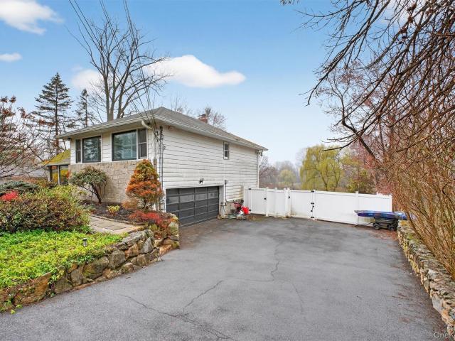 43 Woodbine Drive
