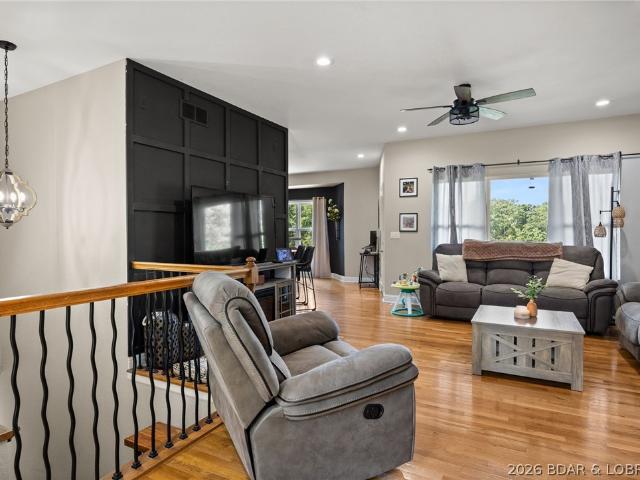 43 Woodland Point