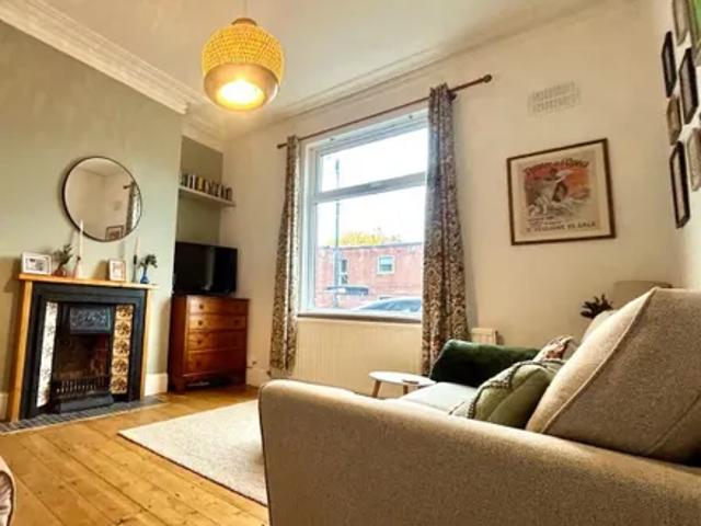43 Worrall Street, Stockport, SK3 9BE, United Kingdom | 2 bed townhouse for rent #167625183 | Rentberry