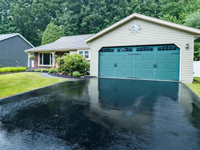 43 Algonquin Road