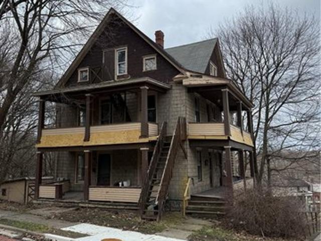 43 Barrows St, Jamestown, NY 14701