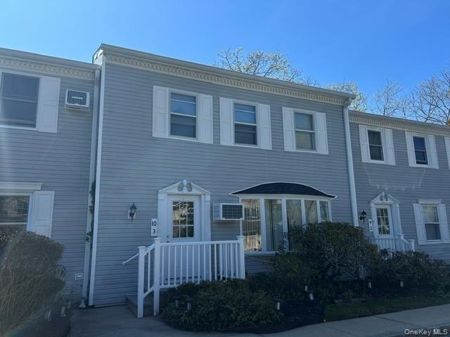 43 Brushy Neck Ln Apt 10, Westhampton, NY 11977