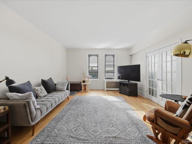 43 Calton Road 4A