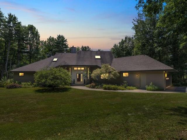 43 Carson Dr, Gorham, ME 04038