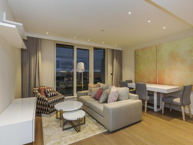 43 Cascade Court, Vista Chelsea. 3 bed flat to rent £5,800 pcm £1,338 pw