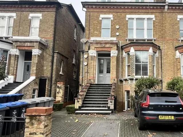 43 Cavendish Road, London, NW6 7XS, United Kingdom | 3 bed apartment for rent #140398884 | Rentberry
