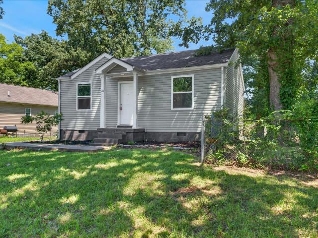 43 Chestnut Dr