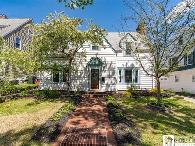 43 Chestnut St, Jamestown, NY 14701