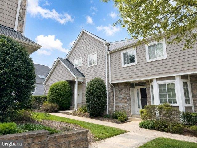 43 Constitution Ct Unit 43, Chesterbrook, PA 19087