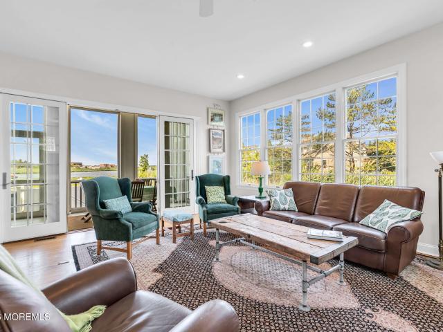43 Columbus Drive