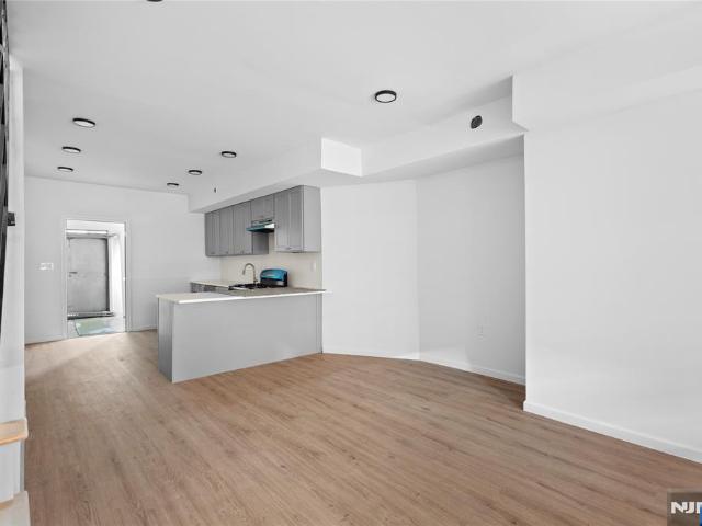 43 Cortland Street