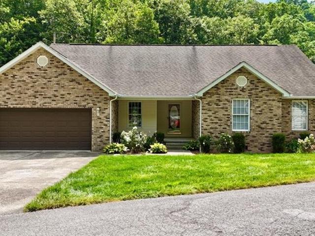 43 Country Oaks Ln, Banner, KY 41603
