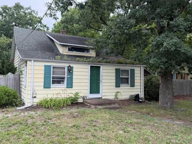 43 Clayton Ave, Toms River, NJ 08755