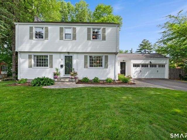 43 Crabapple Rd, West Hartford, CT 06117