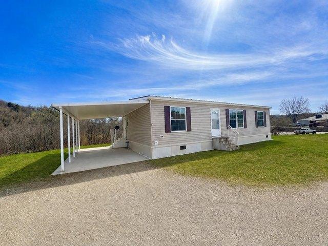43 Crystal Ln, Lyndon, VT 05851