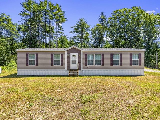 43 Dorr Rd, Wiscasset, ME 04578