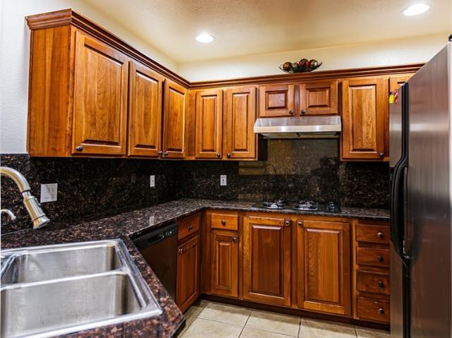 43 E Agate Avenue 406