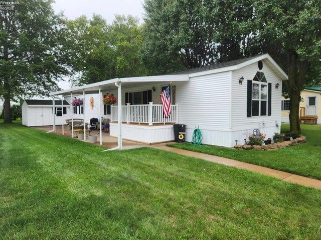 43 E Bass Cir, Marblehead, OH 43440