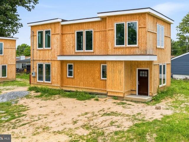 43 E Hodges Ave, Lawnside, NJ 08045