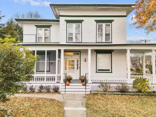 43 Elmwood Ave, Norwalk, CT 06854 MLS# 24064053