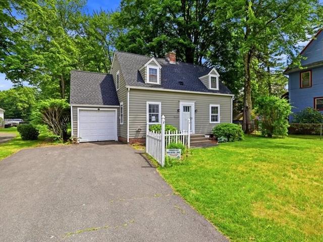 43 Elm St, East Longmeadow, MA 01028