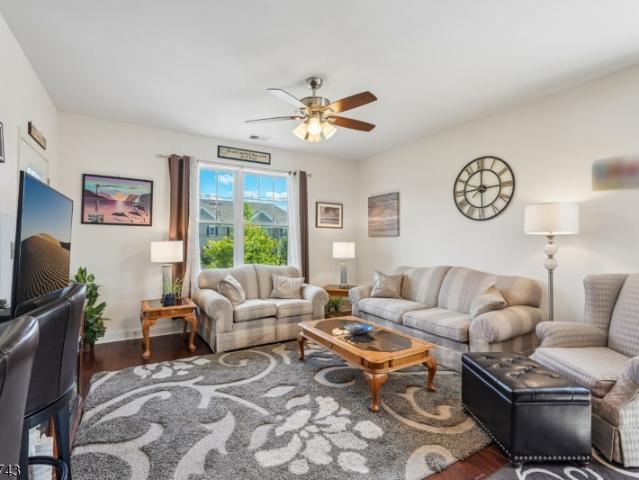 43 Elston Ct